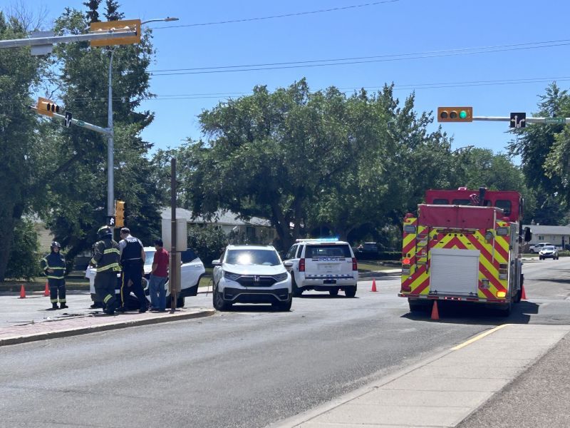 UPDATE Driver ticketed after south side collision - SwiftCurrentOnline.com - Local news, Weather ...